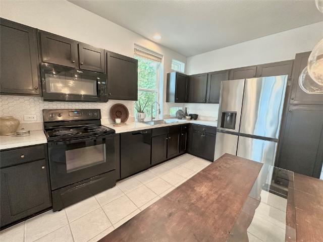 3 BR, 3 BA Apartment 4323 Nitschke Street, Austin, TX 78723