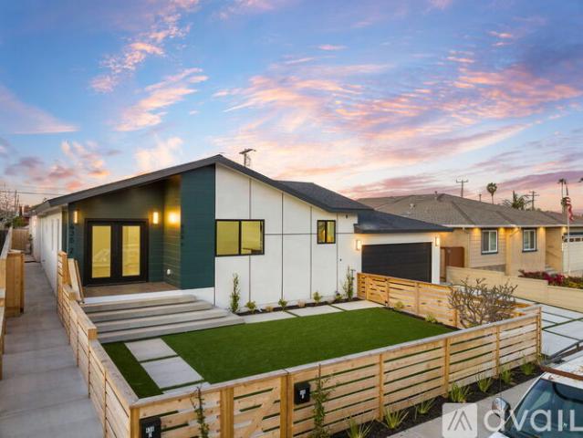 3 BR, 3 BA Apartment 436 Date Ave, Imperial Beach, CA 91932