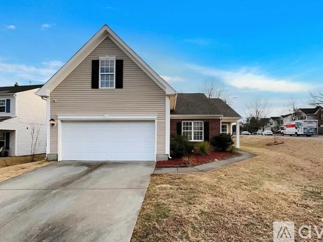 3 BR, 3 BA Apartment 5400 Thunderidge Drive, Raleigh, NC 27610