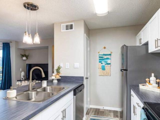 3 BR, 3 BA Apartment 5412 Deerbrooke Creek Cir, Tampa, FL 33624