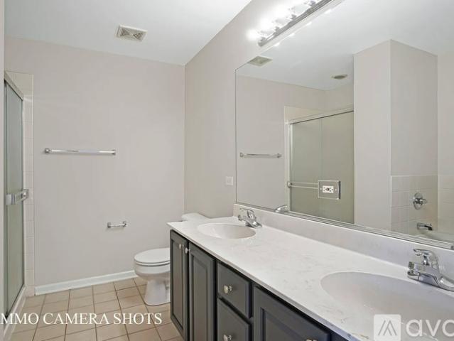 3 BR, 3 BA Apartment 546 Declaration Ln, Unit 546, Aurora, IL 60502