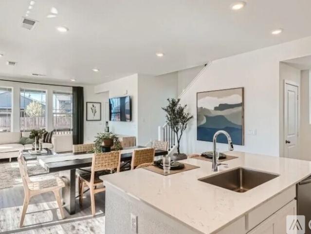 4 BR, 2.5 BA Apartment 560 Aspen Ave, Bennett, CO 80102