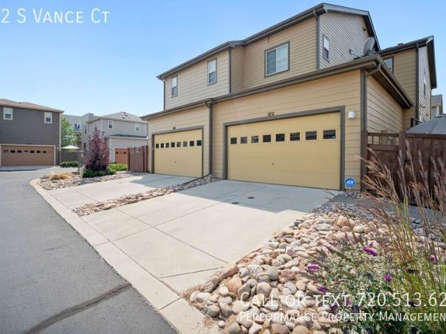 3 BR, 3 BA Apartment 572 S Vance Ct, Lakewood, CO 80226
