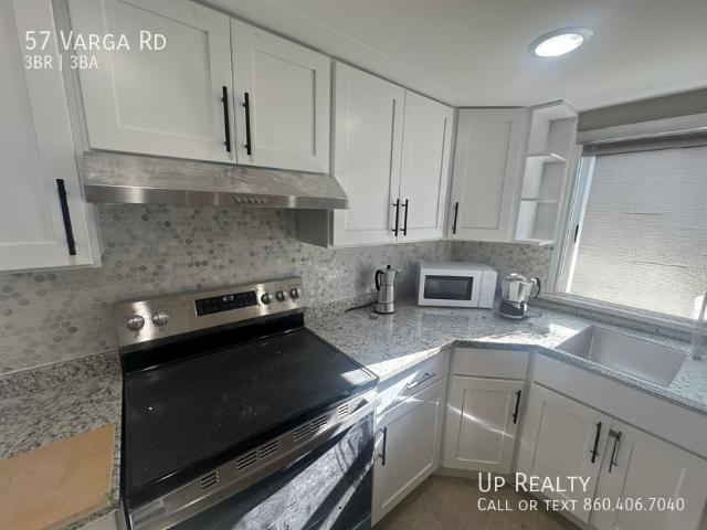 3 BR, 3 BA Apartment 57 Varga Rd, Ashford, CT 06278