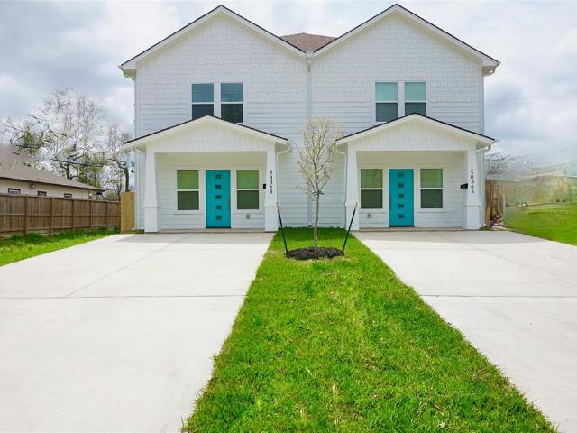 3 BR, 3 BA Apartment 5036 Van Fleet St, Houston, TX 77033