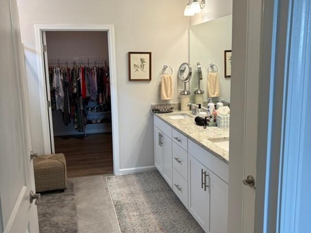3 BR, 3 BA Apartment 5127 Garnet Hill Drive, Clemmons, NC 27012