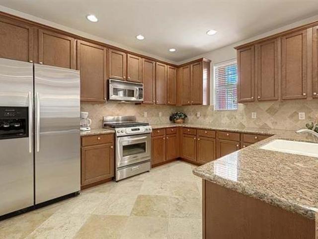 3 BR, 3 BA Apartment 52130 Rosewood Ln, La Quinta, CA 92253