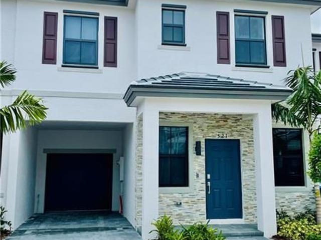 3 BR, 3 BA Apartment 521 Southwest 19th St, Fort Lauderdale, FL 33312