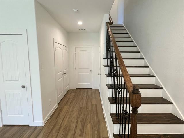 3 BR, 3 BA Apartment 5314 Longmeadow Street, Houston, TX 77033