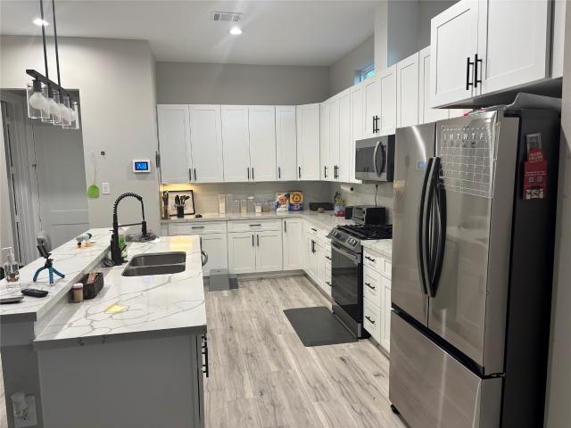 3 BR, 3 BA Apartment 6831 Paris Street, Houston, TX 77021