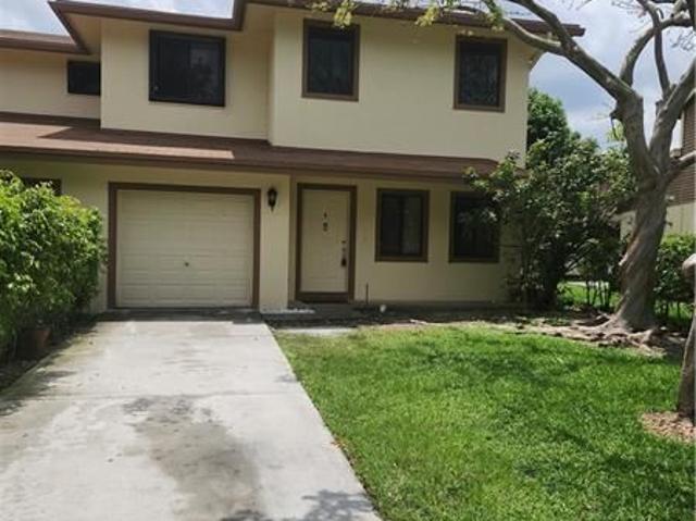 3 BR, 3 BA Apartment 6094 Live Oak Ct, Tamarac, FL 33319