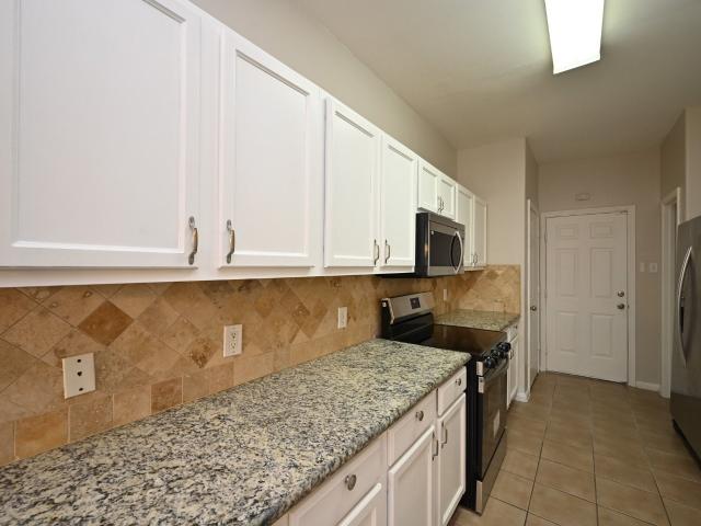 3 BR, 3 BA Apartment 6127 Yorkglen Manor Lane, Houston, TX 77084