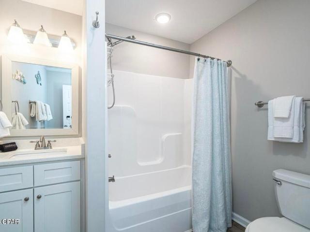 3 BR, 3 BA Apartment 6320 Beach Drive, Panama City, FL 32408