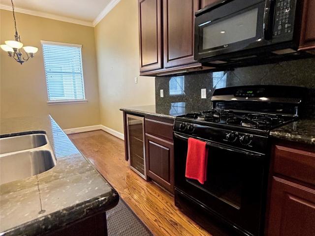 3 BR, 3 BA Apartment 6353 Richmond Avenue, Houston, TX 77057