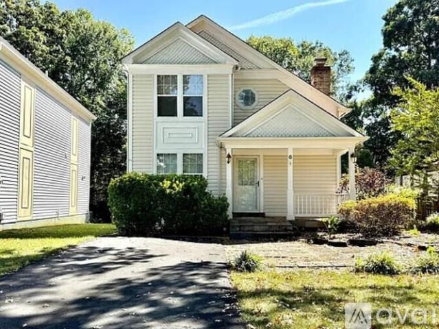 3 BR, 3 BA Apartment 6 Oakdale Ct, Sterling, VA 20165
