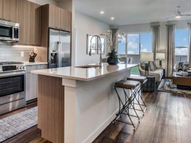 3 BR, 3 BA Apartment 7450 Coronado Ave, Dallas, TX 75214