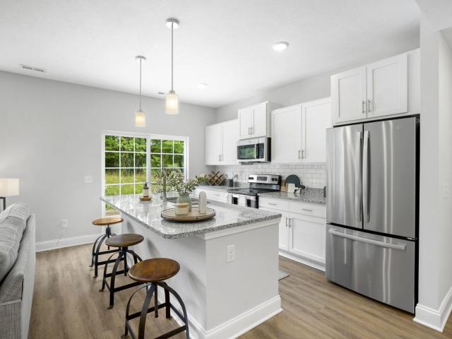 3 BR, 3 BA Apartment 75 Eastpointe Drive Unit 29, Tallmadge, OH 44278