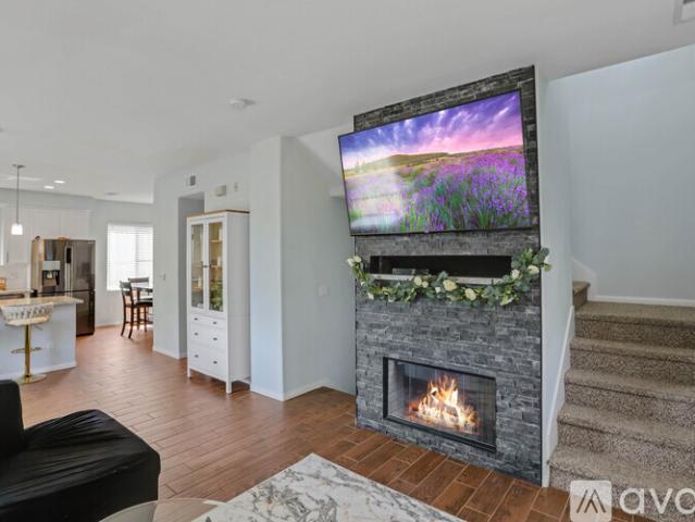 3 BR, 3 BA Apartment 7635 Family Circle, Unit, San Diego, CA 92111