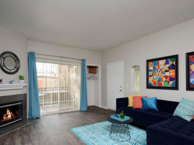 3 BR, 3 BA Apartment 770 W Lone Mountain Rd, North Las Vegas, NV 89031
