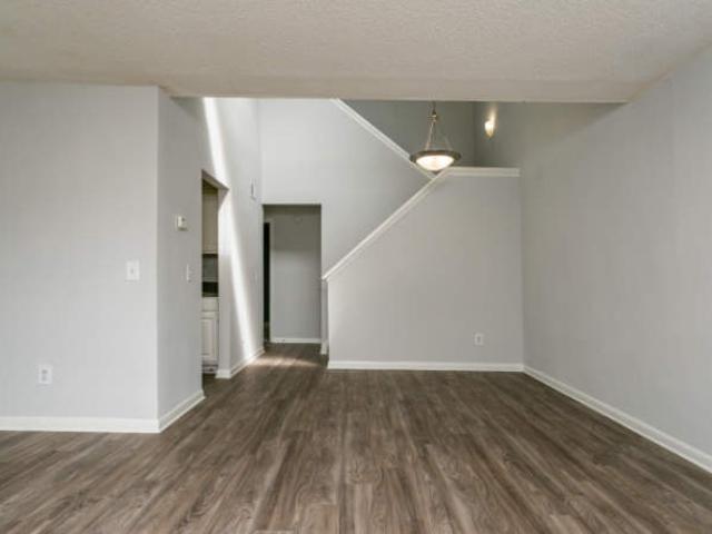 3 BR, 3 BA Apartment 7932 Southside Blvd, Jacksonville, FL 32256