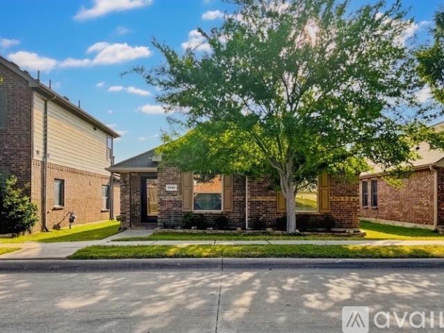 3 BR, 3 BA Apartment 8440 Gentian Drive, Fort Worth, TX 76123