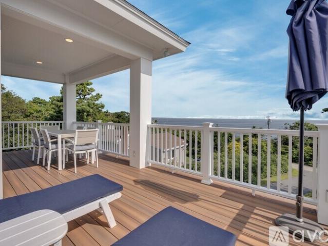 3 BR, 3 BA Apartment 84 Bald Head Cliff Rd, York, ME 03902