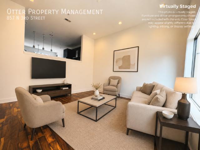 3 BR, 3 BA Apartment 857 N 3rd Street, Philadelphia, PA 19123