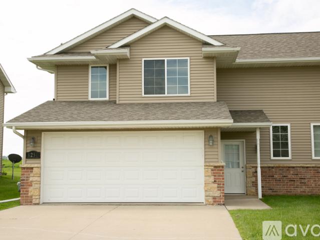 3 BR, 3 BA Apartment 8160 Old Hwy Rd, Unit 8160, Dubuque, IA 52002