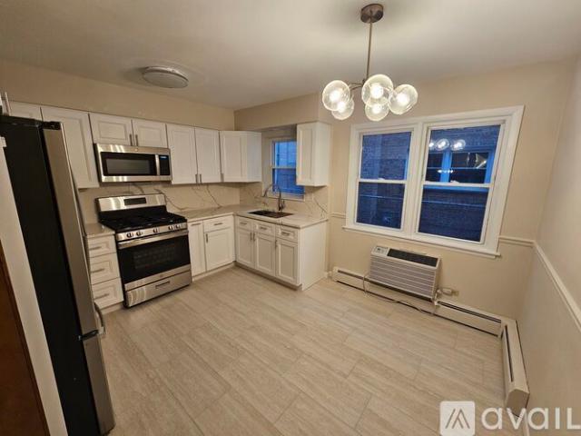 3 BR, 3 BA Apartment 8212 West Walsh Lane, Unit Apt 1, River Grove, IL 60171