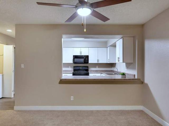 3 BR, 3 BA Apartment 825 W Osborn Rd, Phoenix, AZ 85013