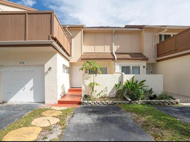 3 BR, 3 BA Apartment 838 Northwest 82nd Avenue, Plantation, FL 33324