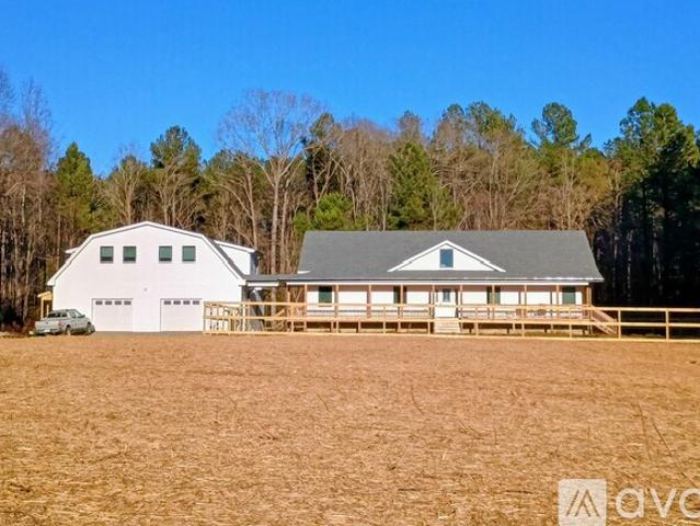 3 BR, 3 BA Apartment 9450 NC Highway 87 N, Unit Main House, Pittsboro, NC 27312