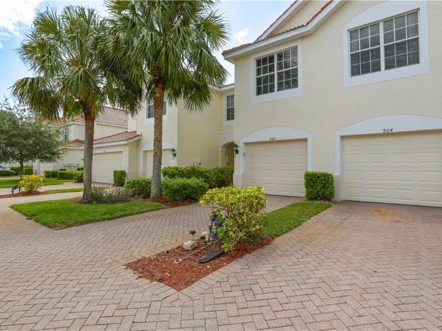 3 BR, 3 BA Apartment 960 Hampton Cir, Naples, FL 34105