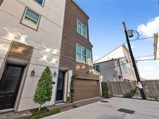 3 BR, 3 BA Apartment 9618 Riddlewood Ln, Houston, TX 77025