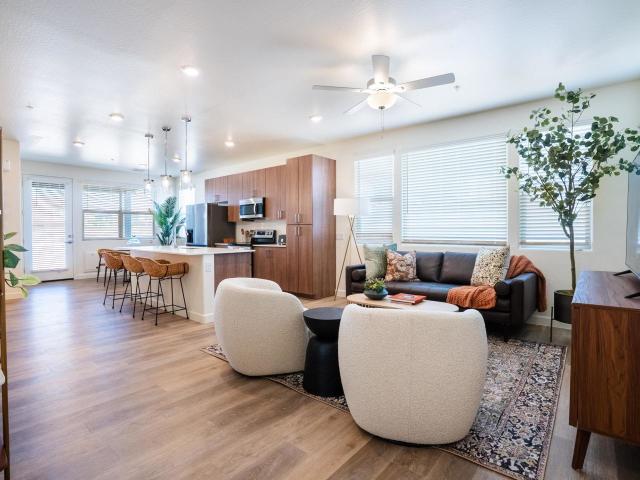 3 BR, 3 BA Apartment 9625 West Olive Avenue Unit 1 1014, Peoria, AZ 85345
