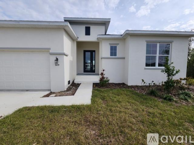 3 BR, 3 BA Apartment 9279 Rosebud Cir, Port Charlotte, FL 33981