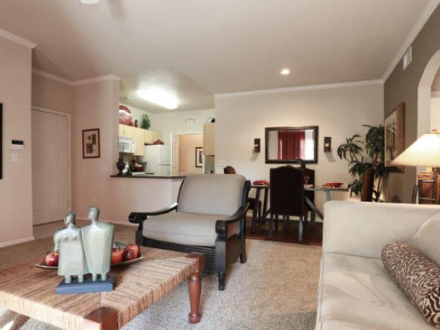 3 BR, 3 BA Apartment 9330 W McDowell Rd, Phoenix, AZ 85037
