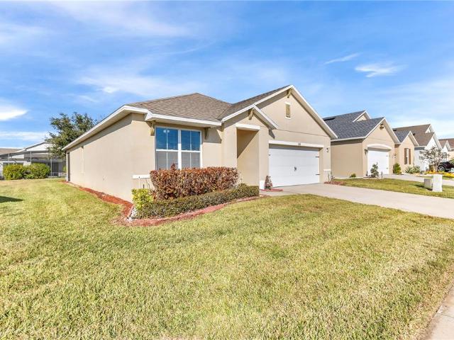 3 BR, 3 BA in Calabay Parc at Tower Lake