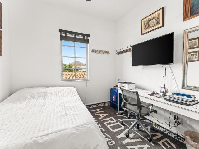 3 BR, 3 BA in Canterbury