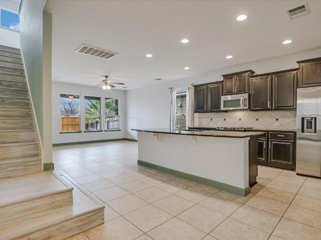 3 BR, 3 BA in Austin