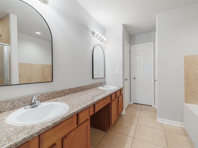 3 BR, 3 BA in Brookshire