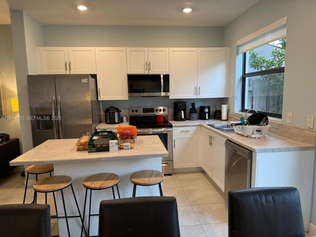 3 BR, 3 BA in Ives Estates
