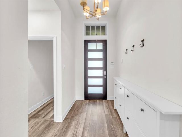 3 BR, 3 BA in Lilyana