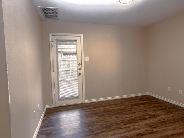 3 BR, 3 BA in North by Northwest