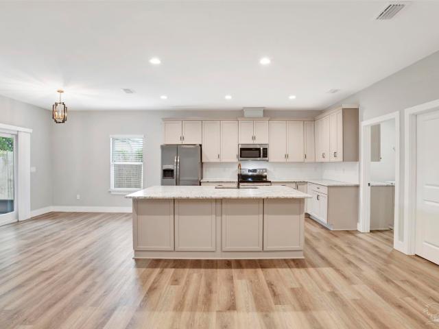 3 BR, 3 BA in Santa Rosa Shores East