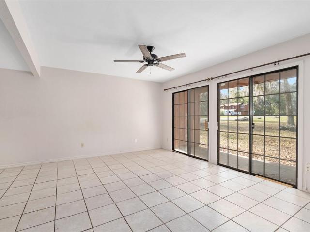 3 BR, 3 BA in Rockwood Villas