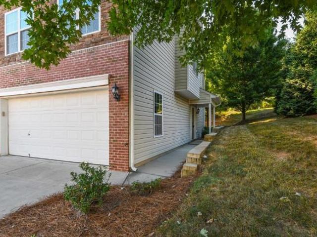 3 Br, 4 bath, Townhouse 22 Ackland Dr
