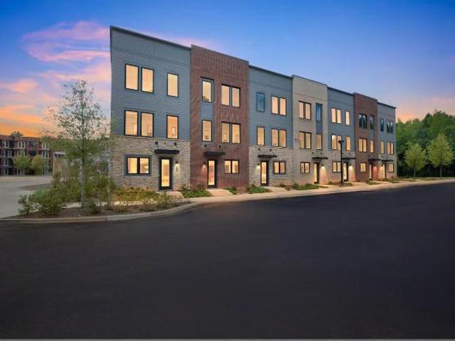 3 Br, 4 bath, Townhouse/Brownstone/RowHouse 1000 Martin Luther King Junior Boulevard