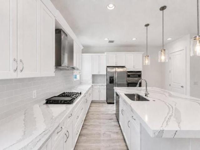 3 Br, 4 bath, Townhouse/Brownstone/RowHouse 12546 Gross Pointe Drive