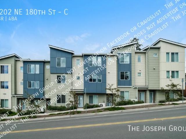 3 Br, 4 bath, Townhouse/Brownstone/RowHouse 1202 NE 180th St